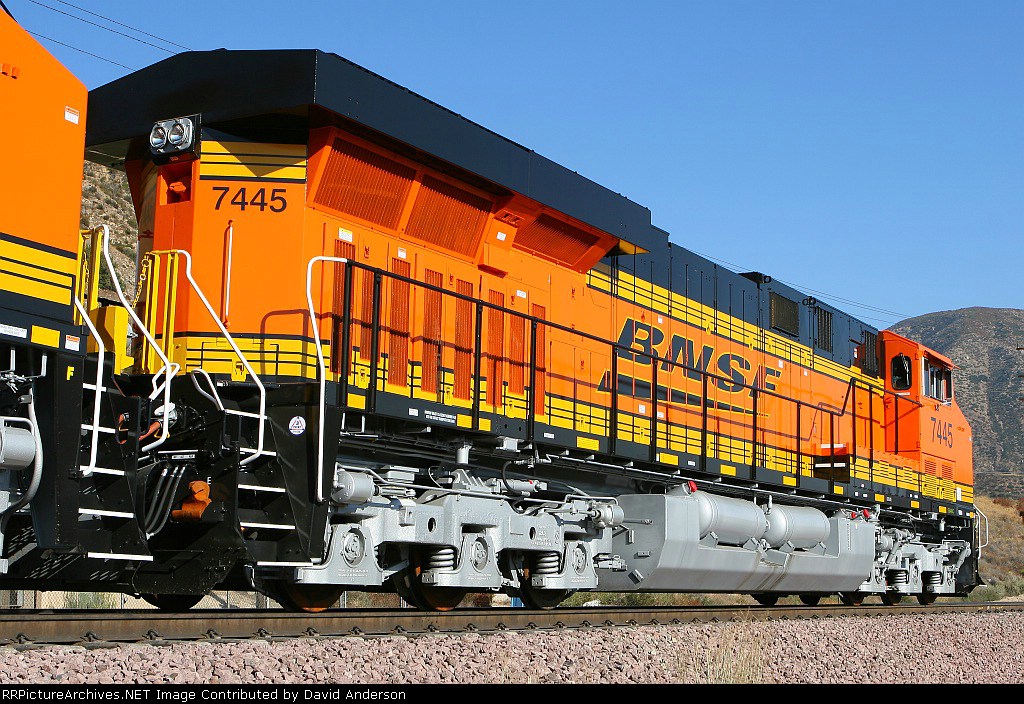 BNSF 7445